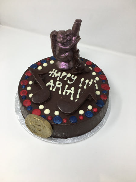 Acrobatic Smash Cake | The Chocolate Messenger